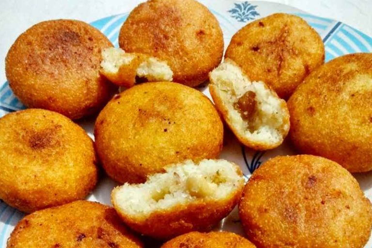 Kakara Pitha - Cuisine India